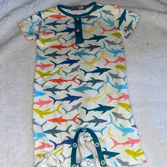 millie&maxx | One Pieces | Millie And Max Multicolored Shark One Piece ...